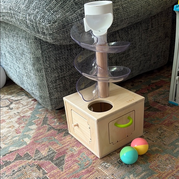 LOVEVERY | Toys | Lovevery The Babbler Slide And Seek Ball Run Drop ...